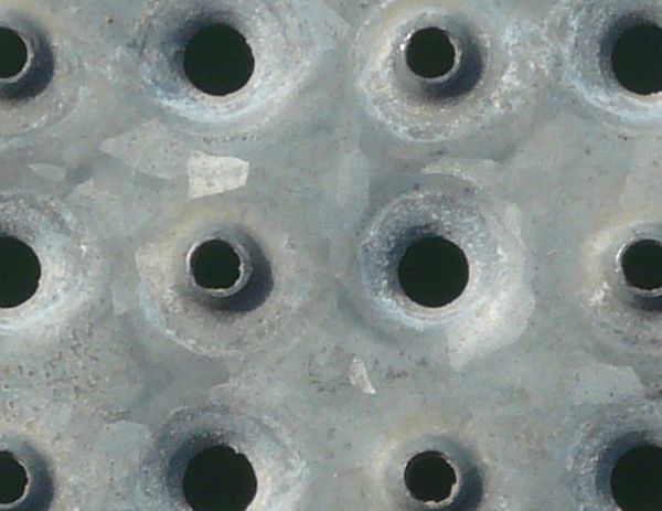 metal tread with holes 0022 - Texturelib